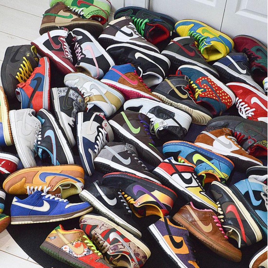 Nike Sneakers – Kick Essentials